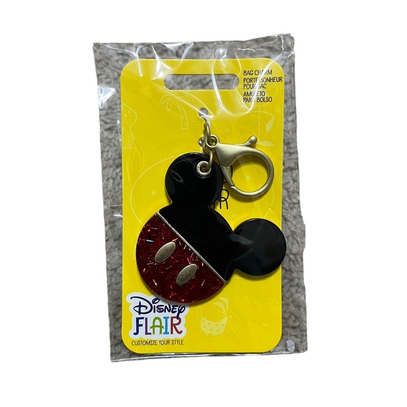 Disney | Accessories | Disney Parks Mickey Mouse Head Icon Keychain ...